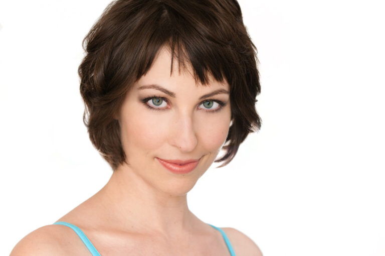 Kira Kosarin: Is She Married To Max Chester? Meet The Couple On ...