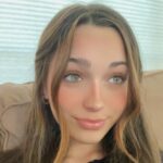 Who Are British Singer RAYE Sisters And Parents? Family In Detail ...