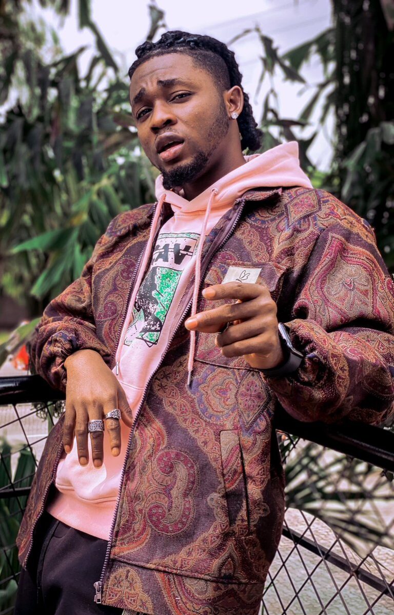 What Is Vlogger Deb Smikle Current Age? 10 Facts You Didn’t Know About ...