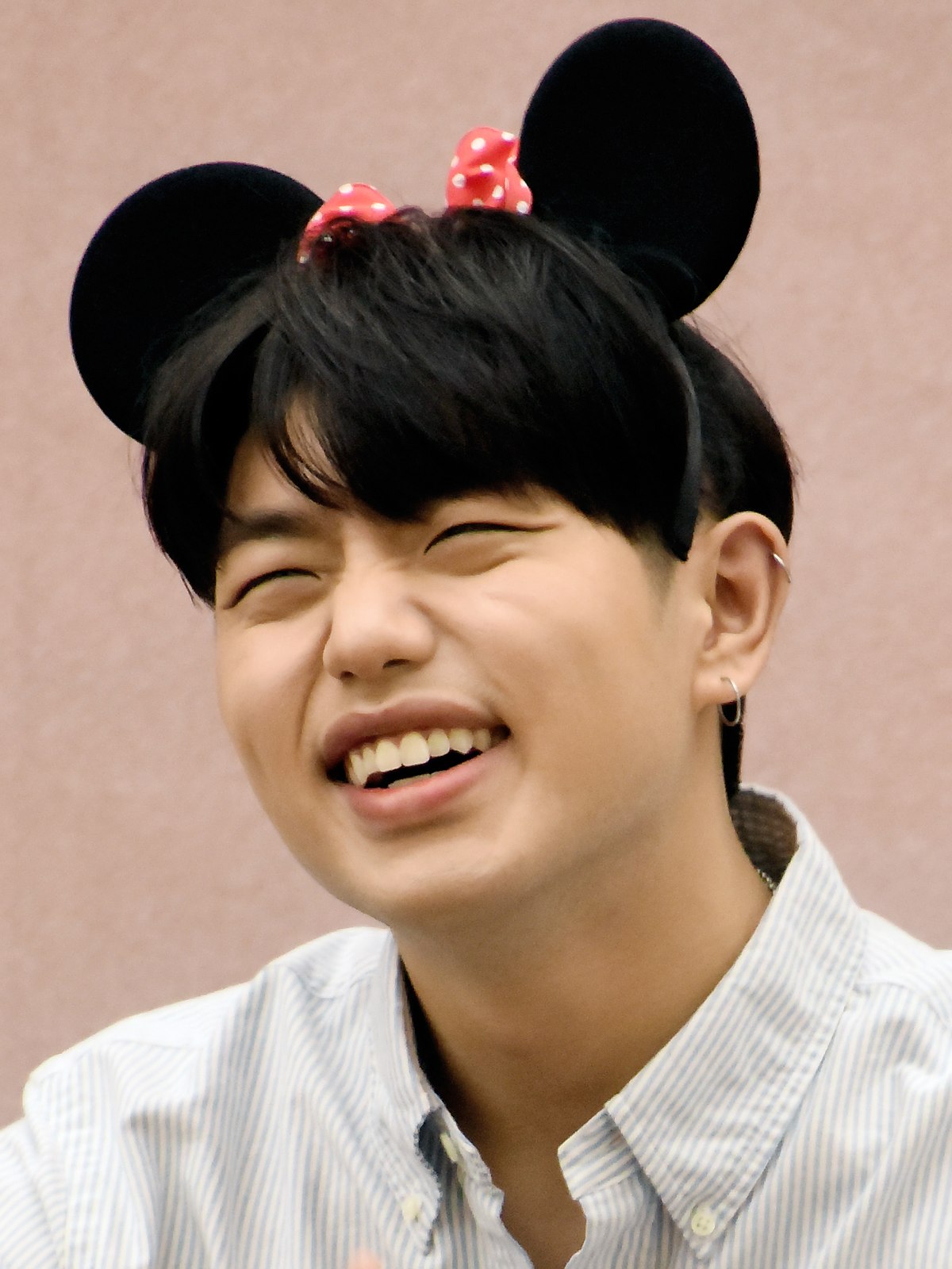 What Was Korean Singer Sam Kim Father Cause Of Death? Father Killed In ...