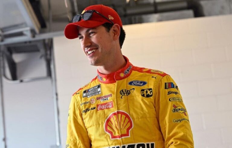 Who Are Lauren Betts Parents Andrew And Michelle? Family Explored ...